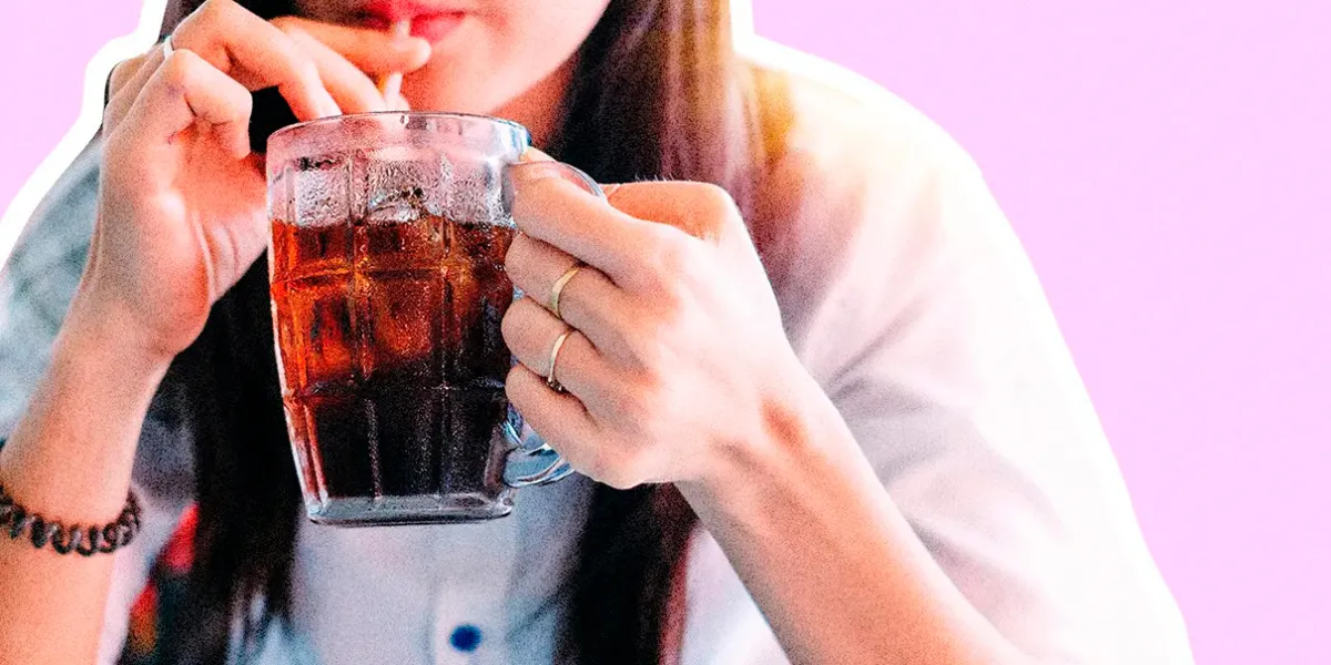 Consumo de refrescos aumenta riesgo de DEPRESIÓN en mujeres, revela ...